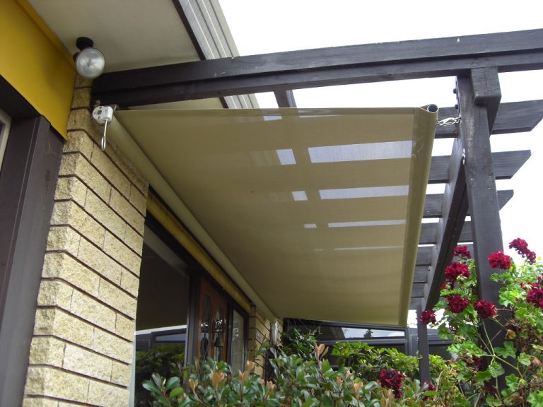 Retractable Roofing Systems, Overhead Curtain, Wave Shade, OZTech