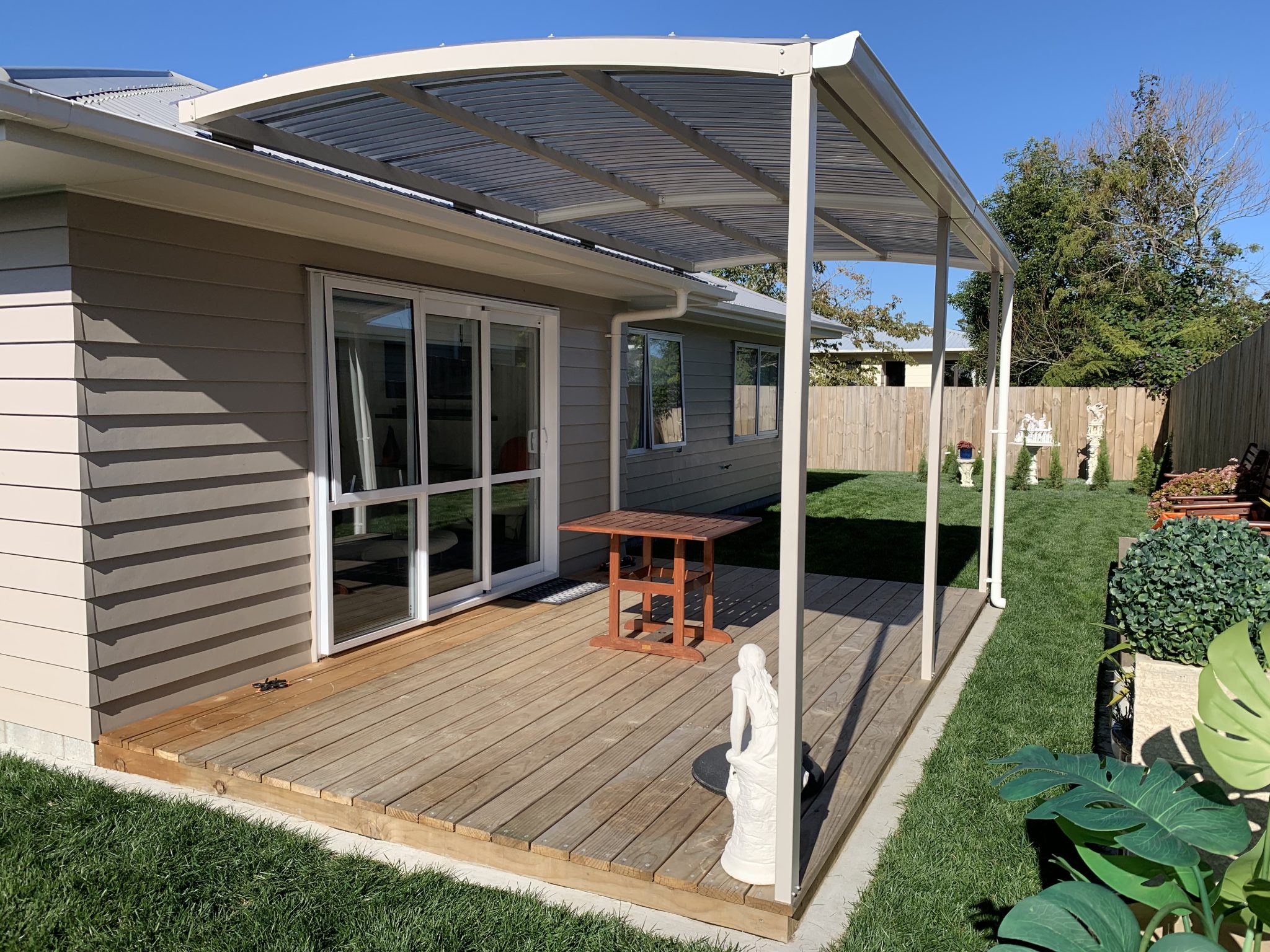 Alu-Lite Curved - Awnings & Covers - Overhead Protection