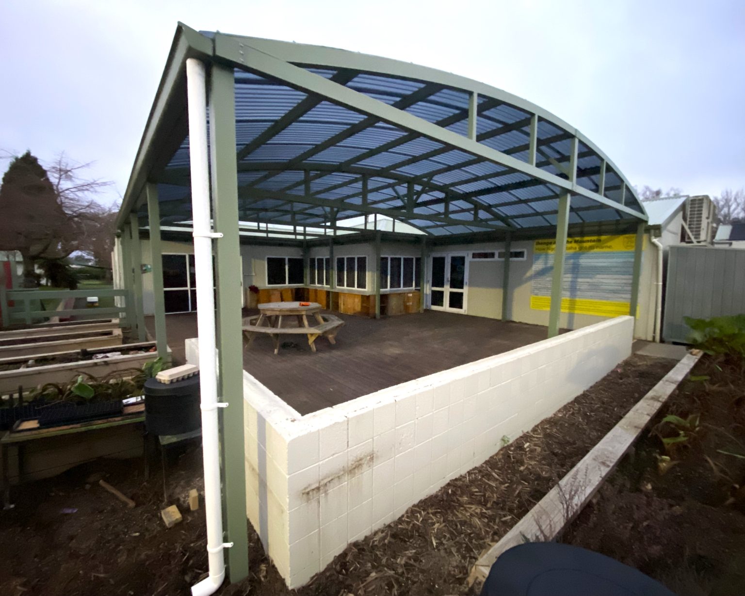 Alu-Lite Curved - Awnings & Covers - Overhead Protection